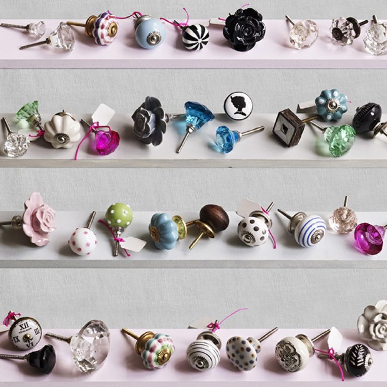 Hardware of the Vanity: Unique Bathroom Vanity Hardware