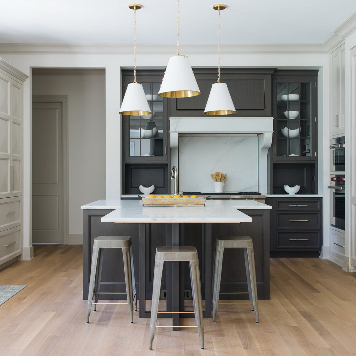 Flexible Kitchen Design Ideas With Shaker-Style Cabinets