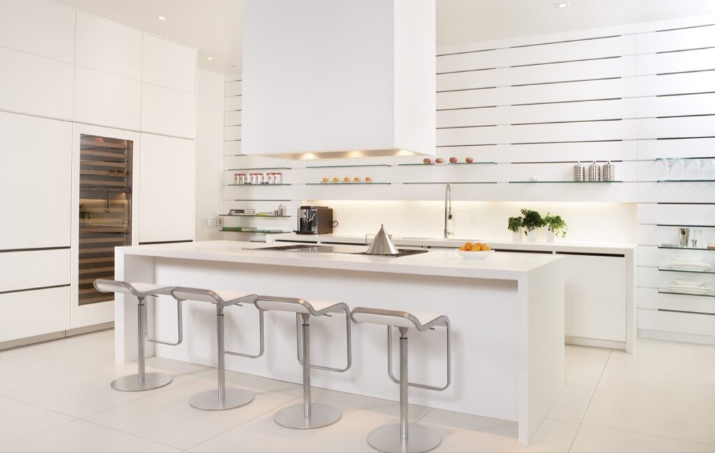 4 Best All-White Kitchen Ideas You Will Love This 2025